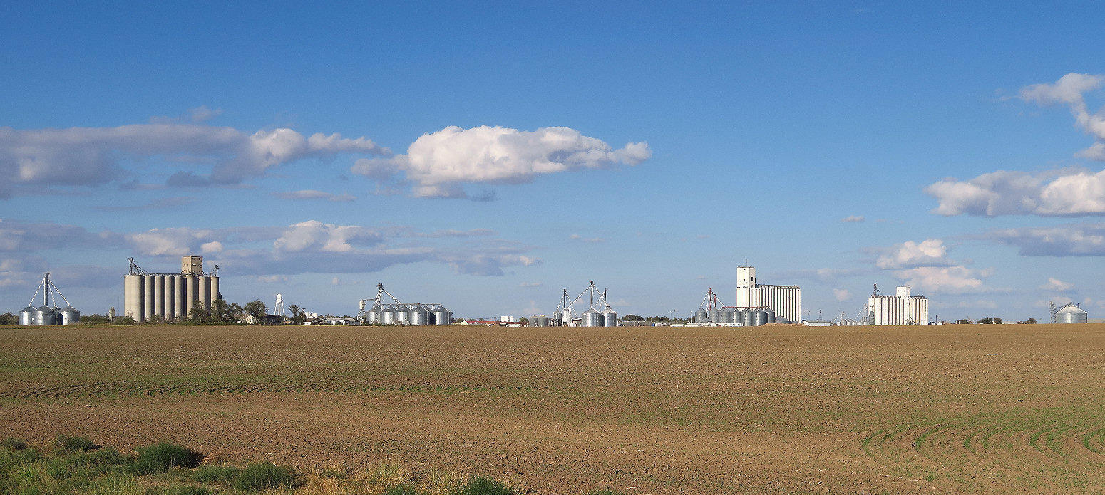 Day 4: Guymon to Johnson City, Kansas - The Empty Middle 2015 - CycleBlaze