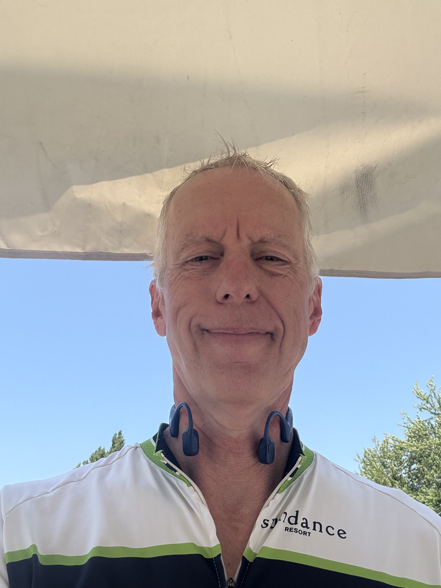 90: lost headphones, grace and elegance, jill, wheels yield to heels, the squeeze, vocation ...