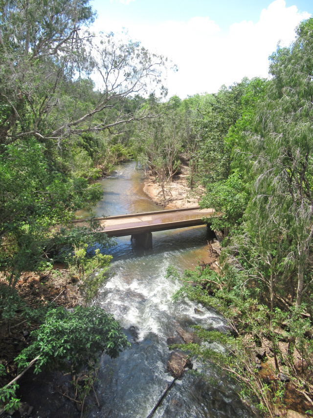 Cycle Day 2 - Acacia CP to Adelaide River - Far too much luggage ...
