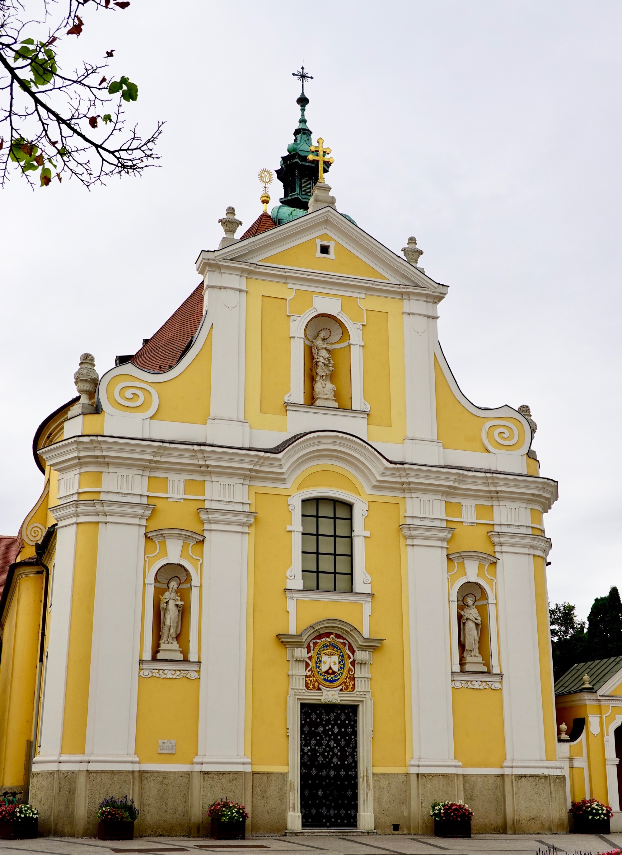 To/In Komárno - Circling the Hexagon - CycleBlaze