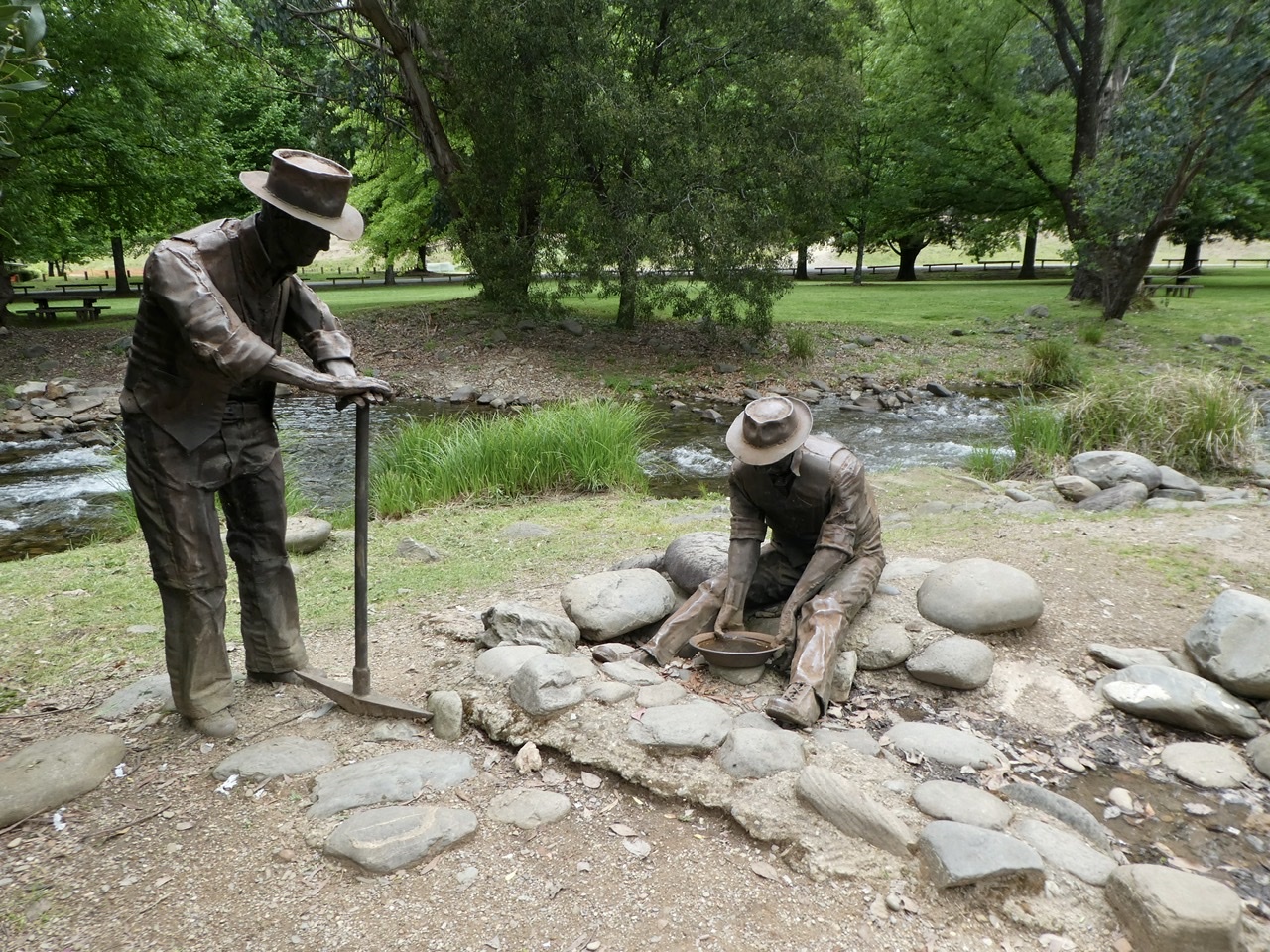 Day 17 - Omeo to Bright - Australia Gold Fields, Grampians and Great ...