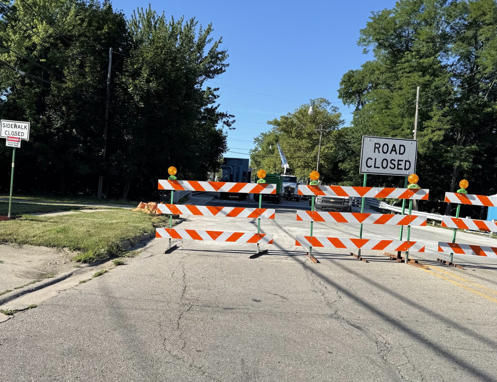 87: not a big fan of tats, 3 dudes, this magical place, bumpy landing ...